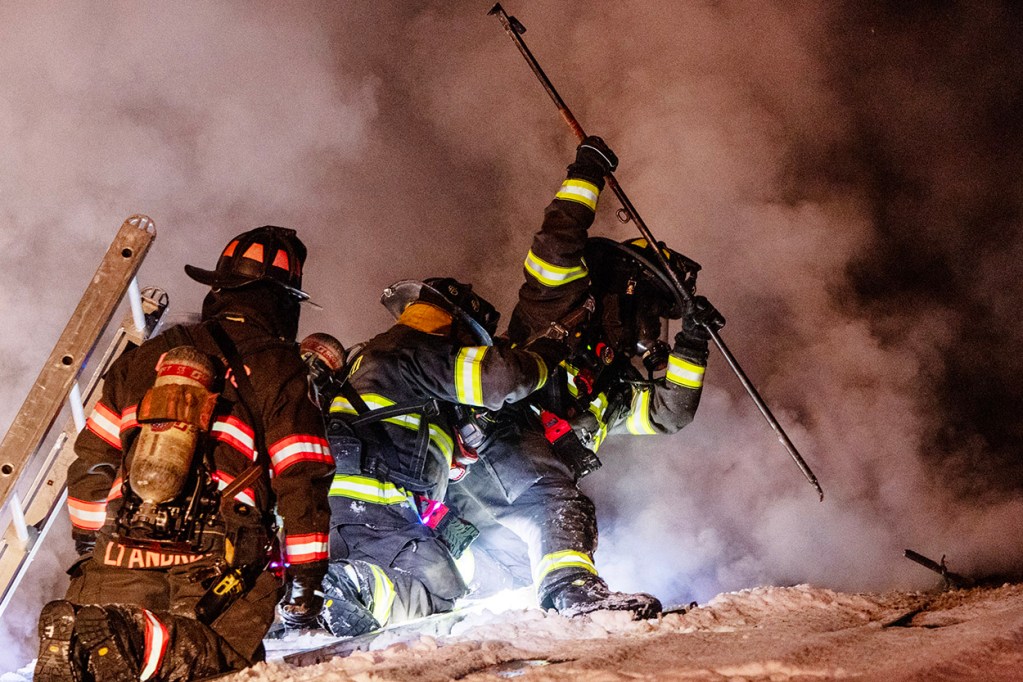 Christmas Eve fire displaces family in Webster - Concord Monitor